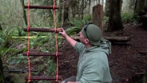 DIY Rope Ladder: How to Make a Basic Rope Ladder - PREPAREDNESS ADVICE